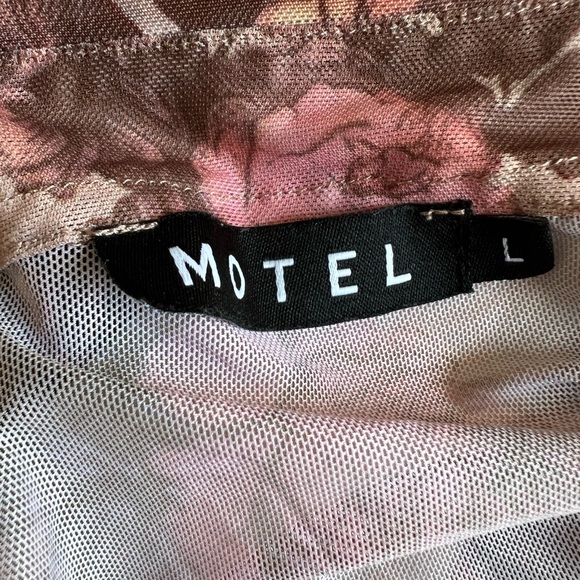 Motel Rocks | Tops | Motel Rocks Floral Blouse In Great Condition ...